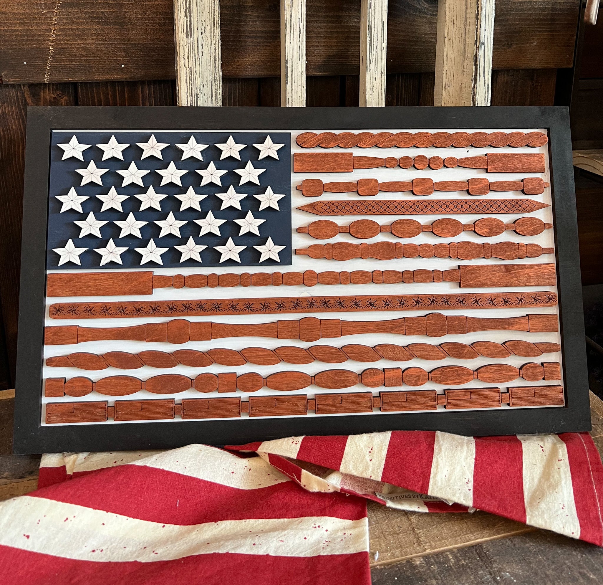 Rustic Spindle Flag Design P02713 – Paisley Grace Makery